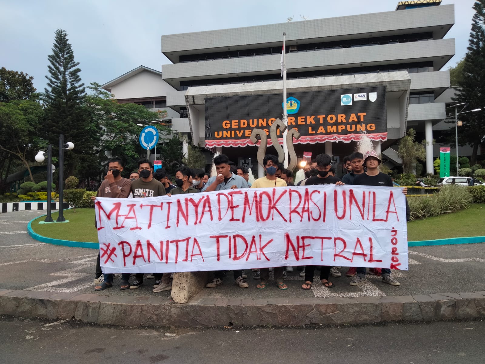 Diduga Curang, Mahasiswa Unila Desak Pemilihan Presiden BEM Diundur ...