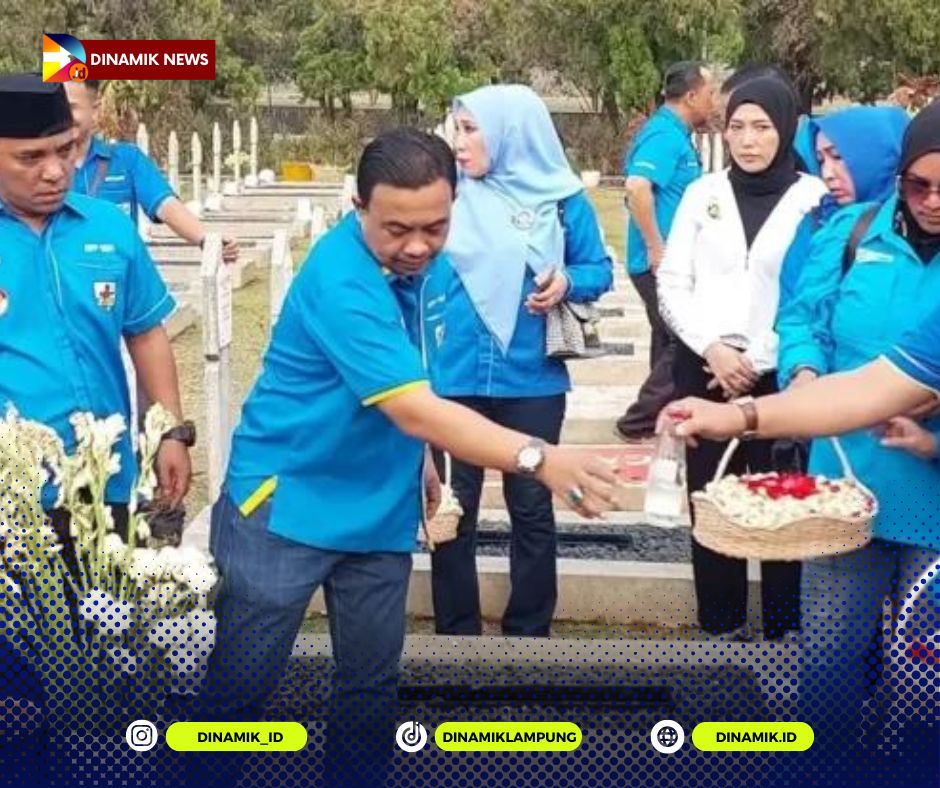 Peringati HUT ke-51, KNPI Gelar Ziarah | Dinamik