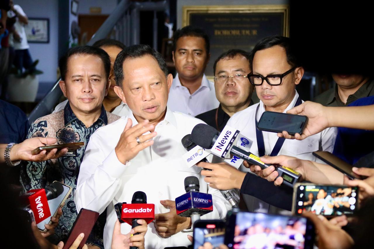 Mendagri Tito Ingatkan Efisiensi Anggaran, Sebut Nama Agus Fatoni | Dinamik