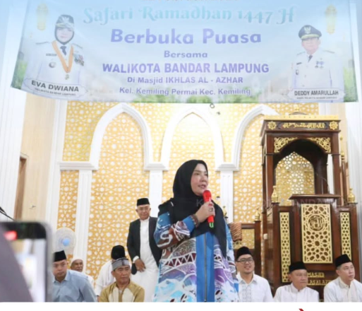 Eva Dwiana Gelar Safari Ramadhan di Masjid Ikhlas Al Azhar Kemiling ...